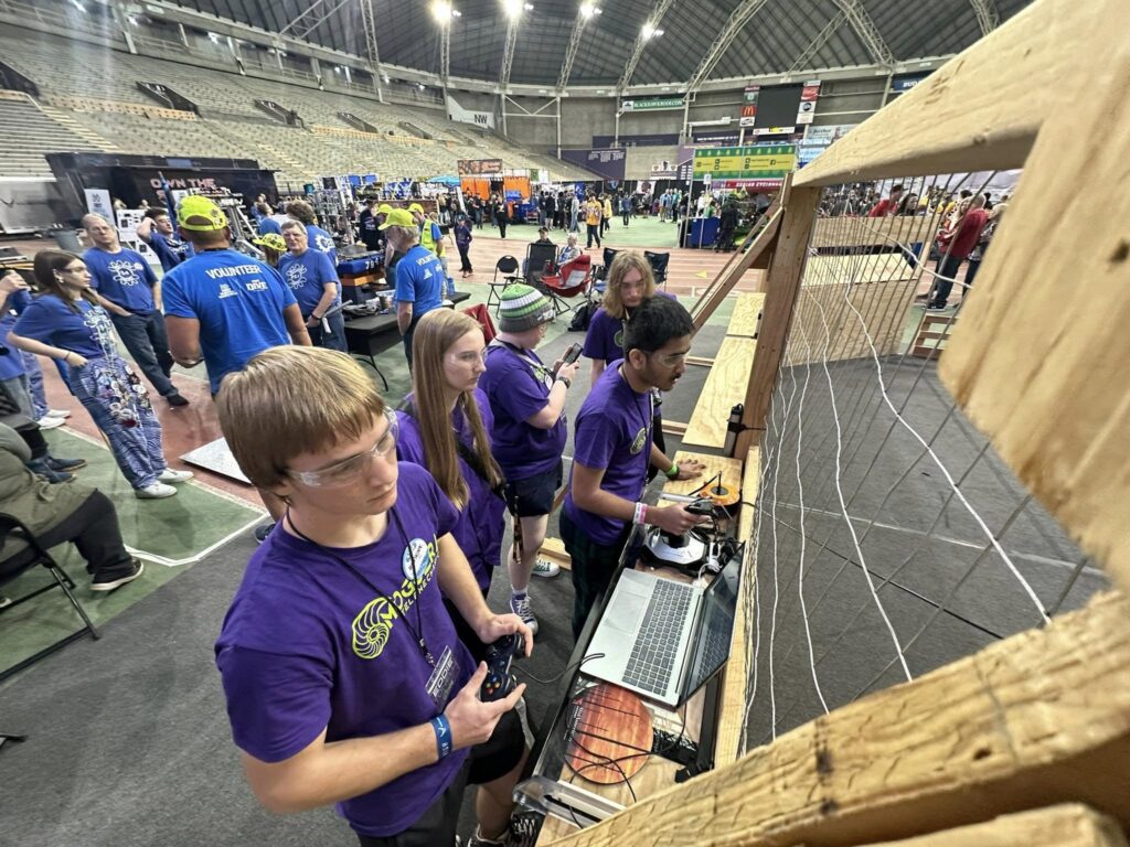 Metro Robotics Competes in FRC Iowa Regional Competition - Metro High ...